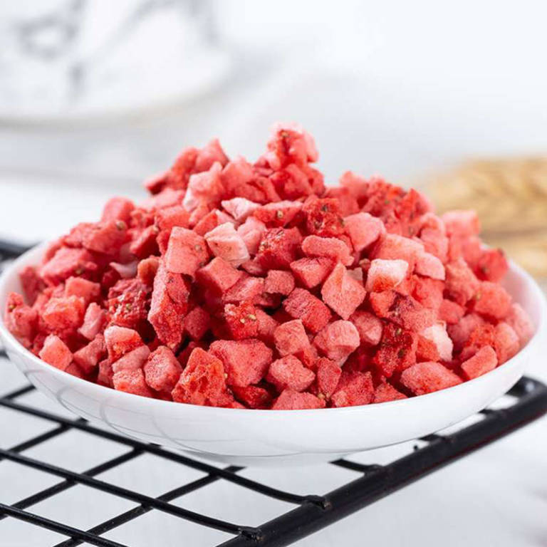 Freeze dried diced strawberries | hailianfood